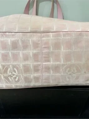 CHANEL | Bags | Chanel Pink Quilted Logo Tote Bag | Poshmark